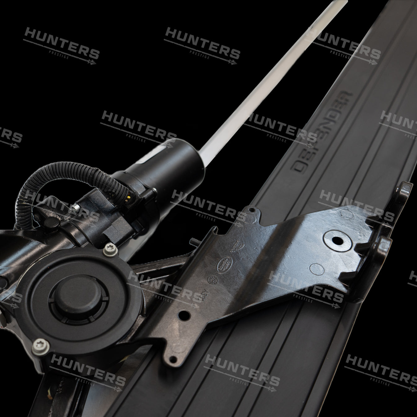 LR Genuine Deployable Side Steps Retrofit – Hunters Prestige